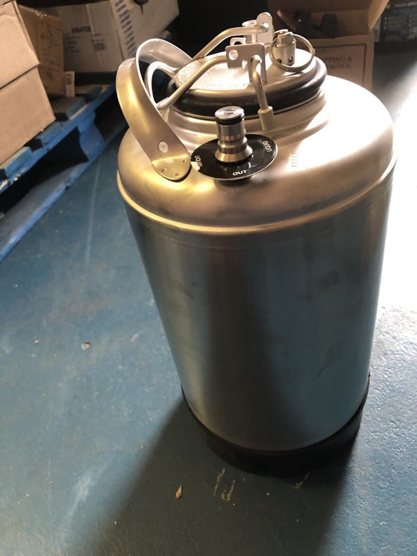 STAINLESS 2.5 GALLON LIQUID TANK FOR GENERAL BEVERAGE DISCONNECTS ...